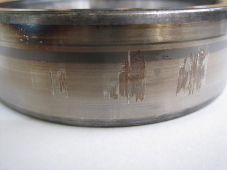 Bearing Failure: Common Causes and How to Analyze Them | TFL